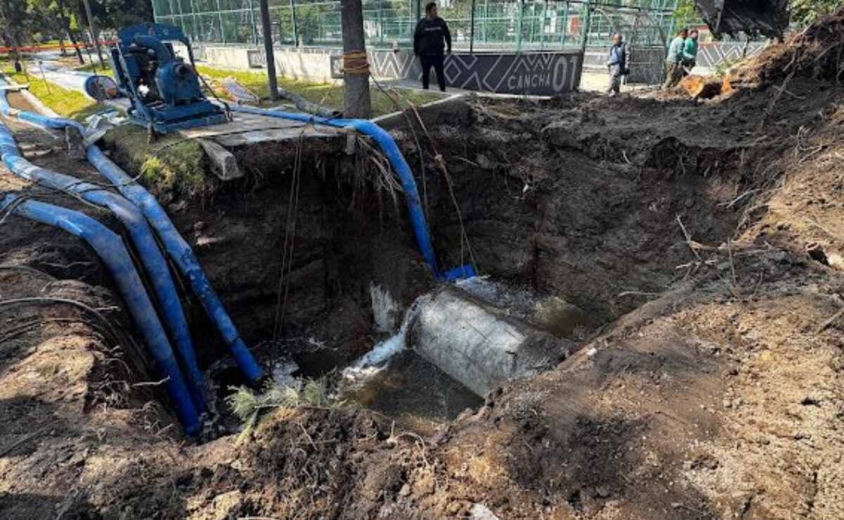 Fuga de agua sobre Periférico Oriente, en alcaldía Iztapalapa, fue por ...