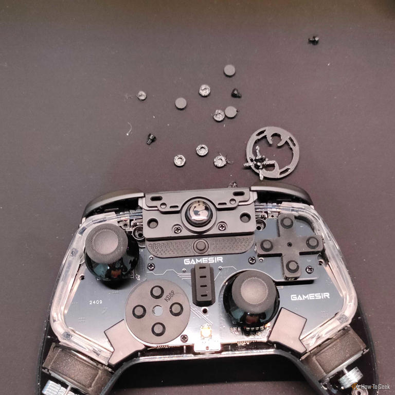 I upgraded my off-brand controller with these 3D-printed parts