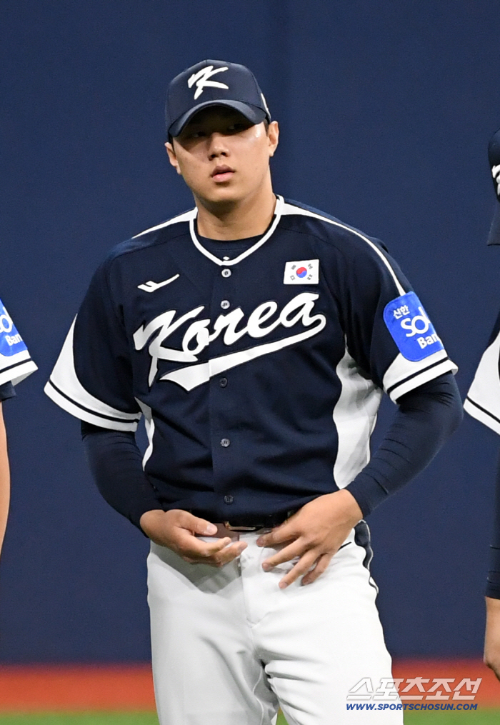 With BAE CHAN's national flag