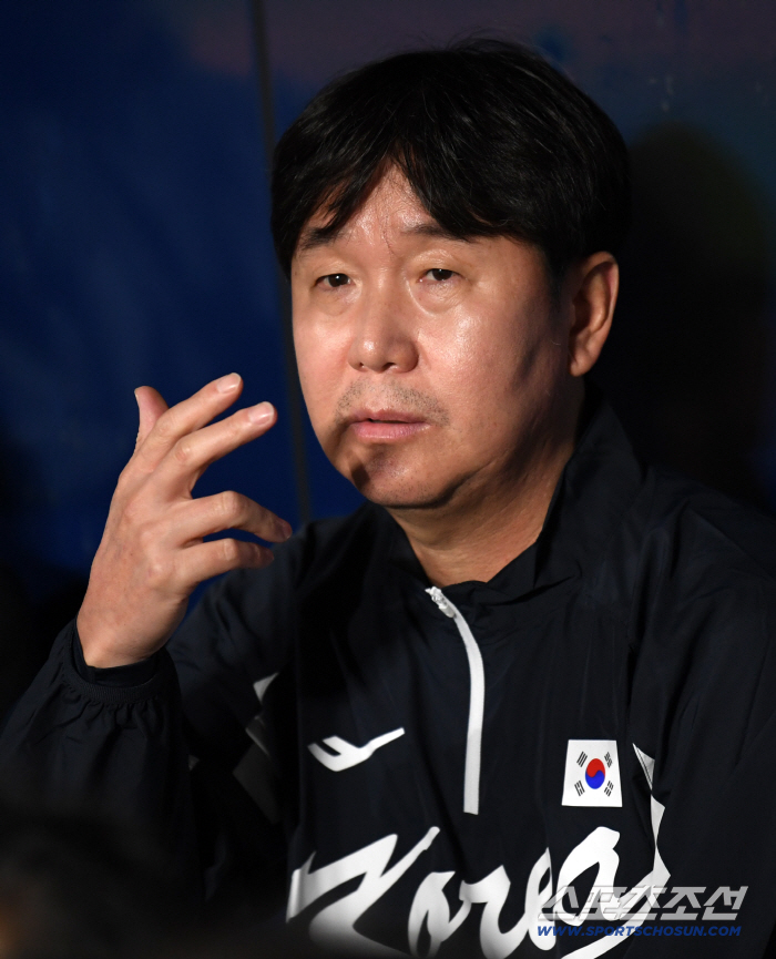 I prepared well A cool presentation by director Ryu Ji-hyun. The starting pitcher for the match ...