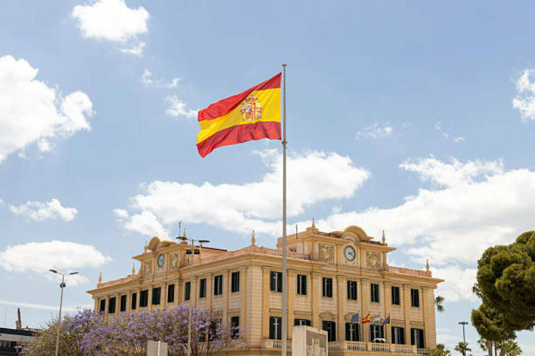 Spain's retail sales rise 0.8% Y/Y in April, fall 1.5% M/M