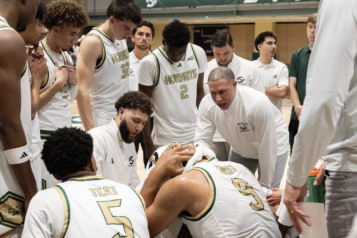 Mike Bibby-led Hornets make debut in new home for Sac State hoops. How ...