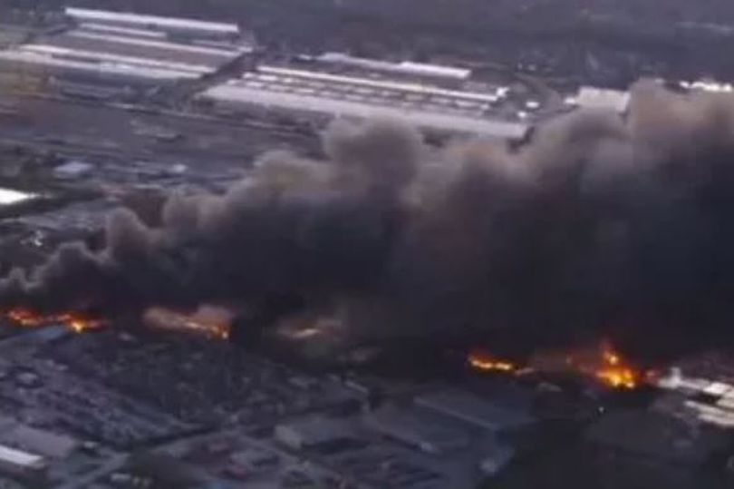 Huge plane crash kills seven with more deaths feared