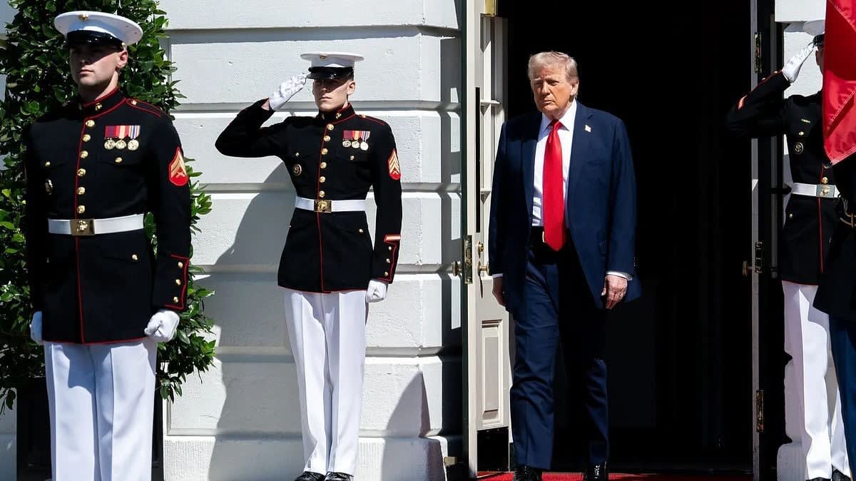 Trump plans breakfast meeting with all GOP senators
