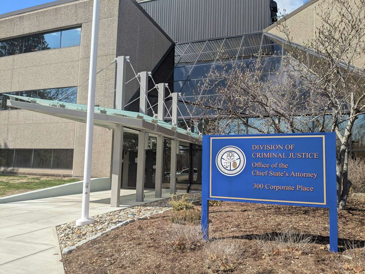 Waterbury personal care assistant accused of stealing $13,000 from Medicaid