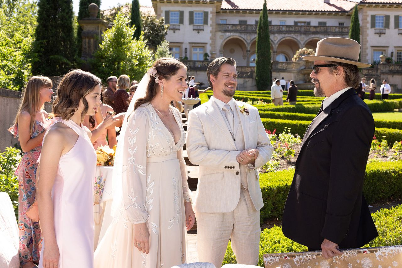Ethan Hawke breaks down “The Lowdown ”finale scene he couldn't film ...