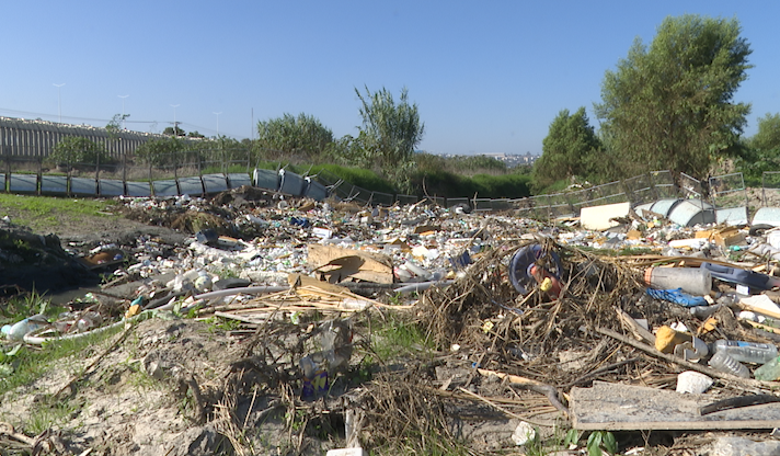 Border trash boom stops 20 tons of trash, debris from entering US in ...