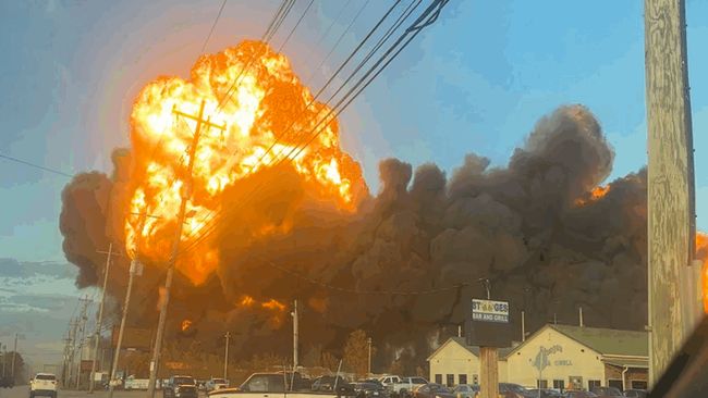 Terrifying Moment Fireball Erupts at UPS Plane Crash Site, Forcing ...