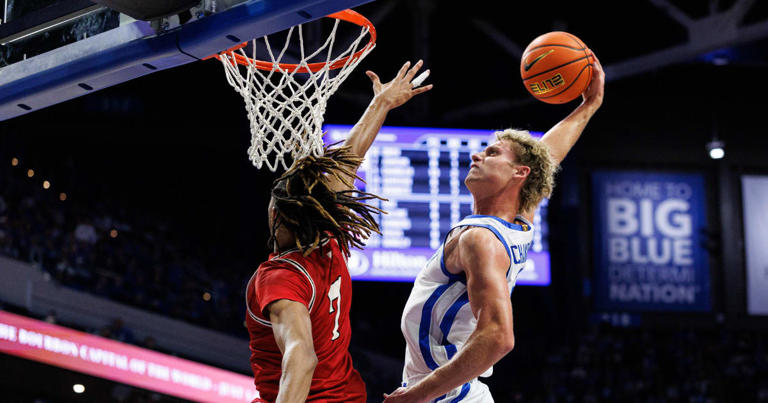 Kentucky vs. Nicholls highlights start and end with Collin Chandler’s dunk