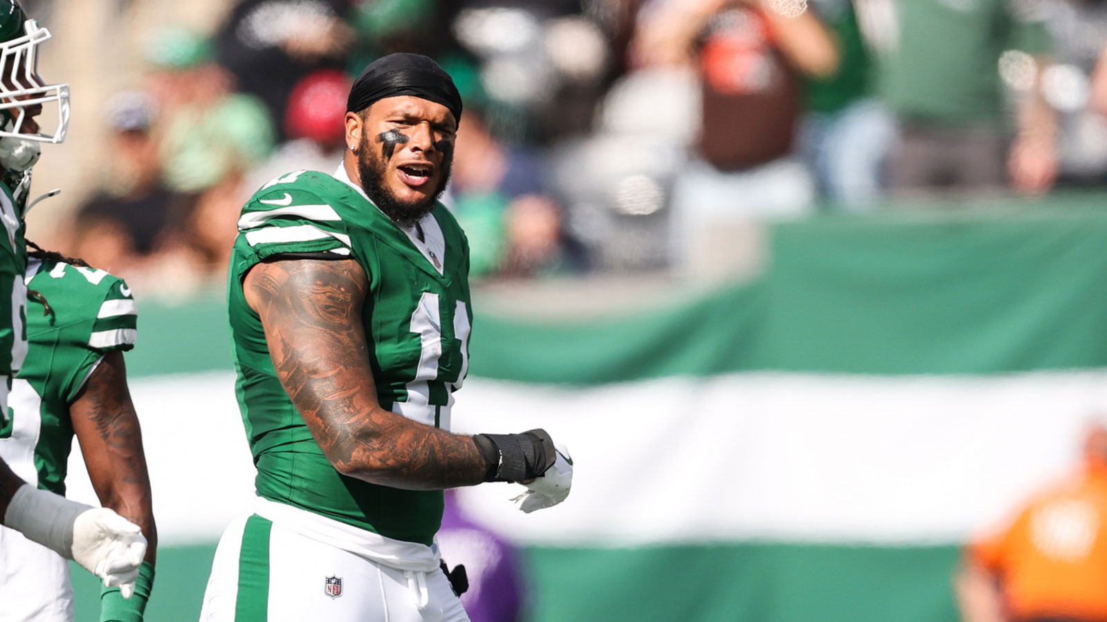 Jets’ Jermaine Johnson II literally scoffs as effort questioned by ...