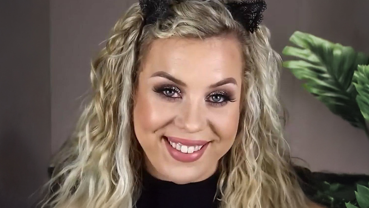 Full Face of Makeup and the Most Realistic Eye Contacts Ever!