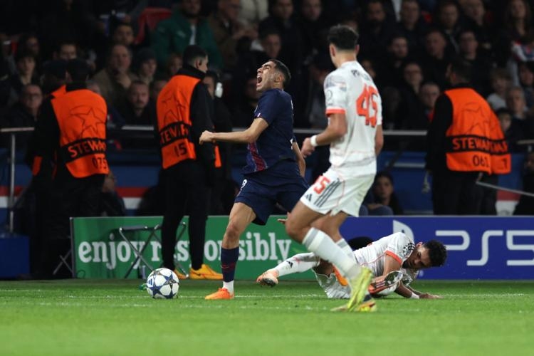 VIDÉO. Les terribles images d’Achraf Hakimi quittant le Parc des ...