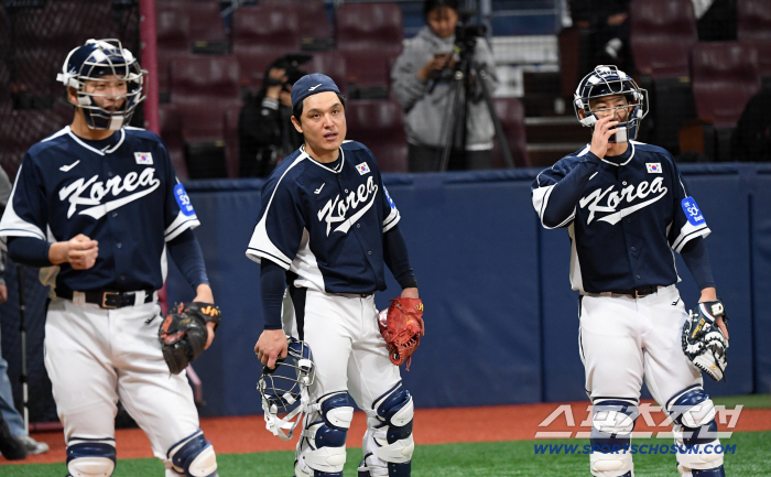 Choi Jae-hoon national team catcher's team of Cho Hyung-woo and Park ...