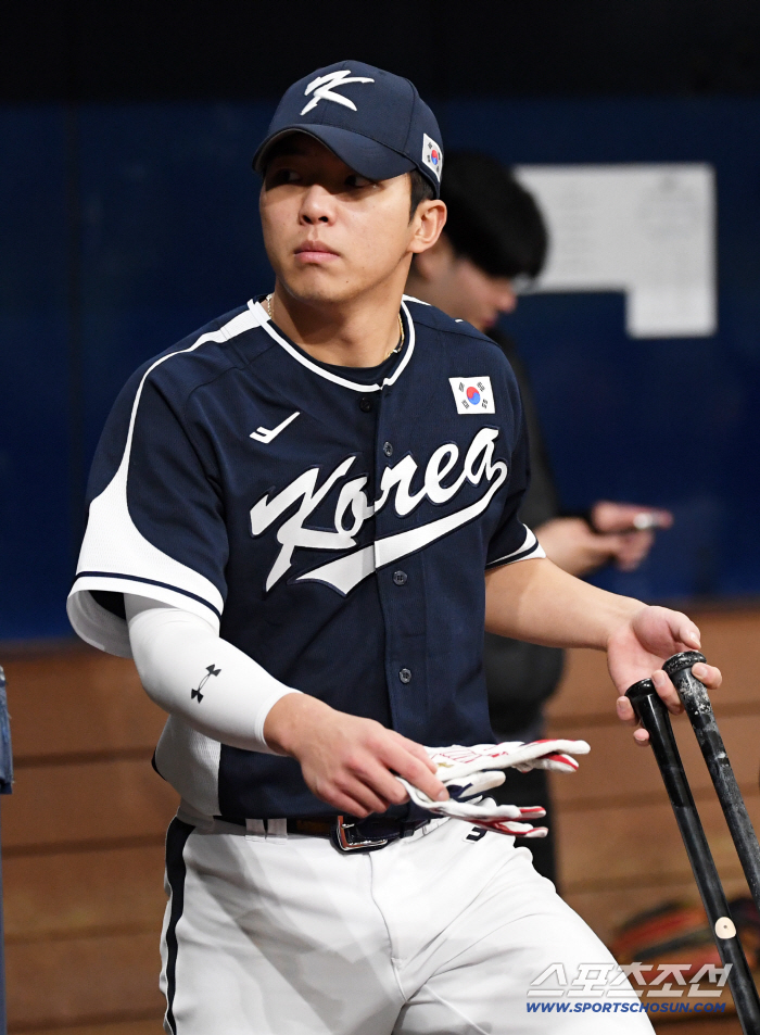Kim Youngwoong, national team member