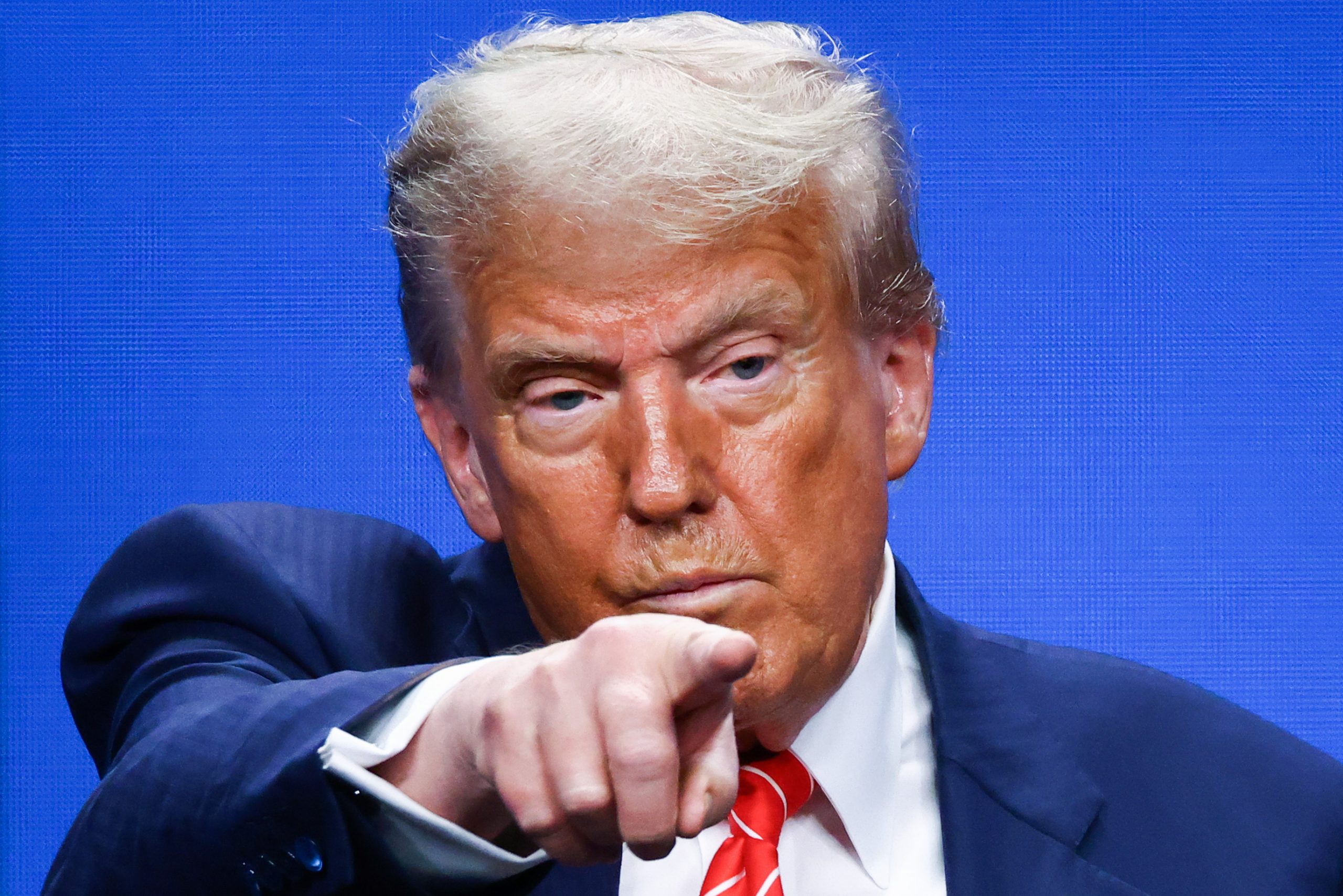 How Trump uses gestures to add color and intensity to his rhetoric