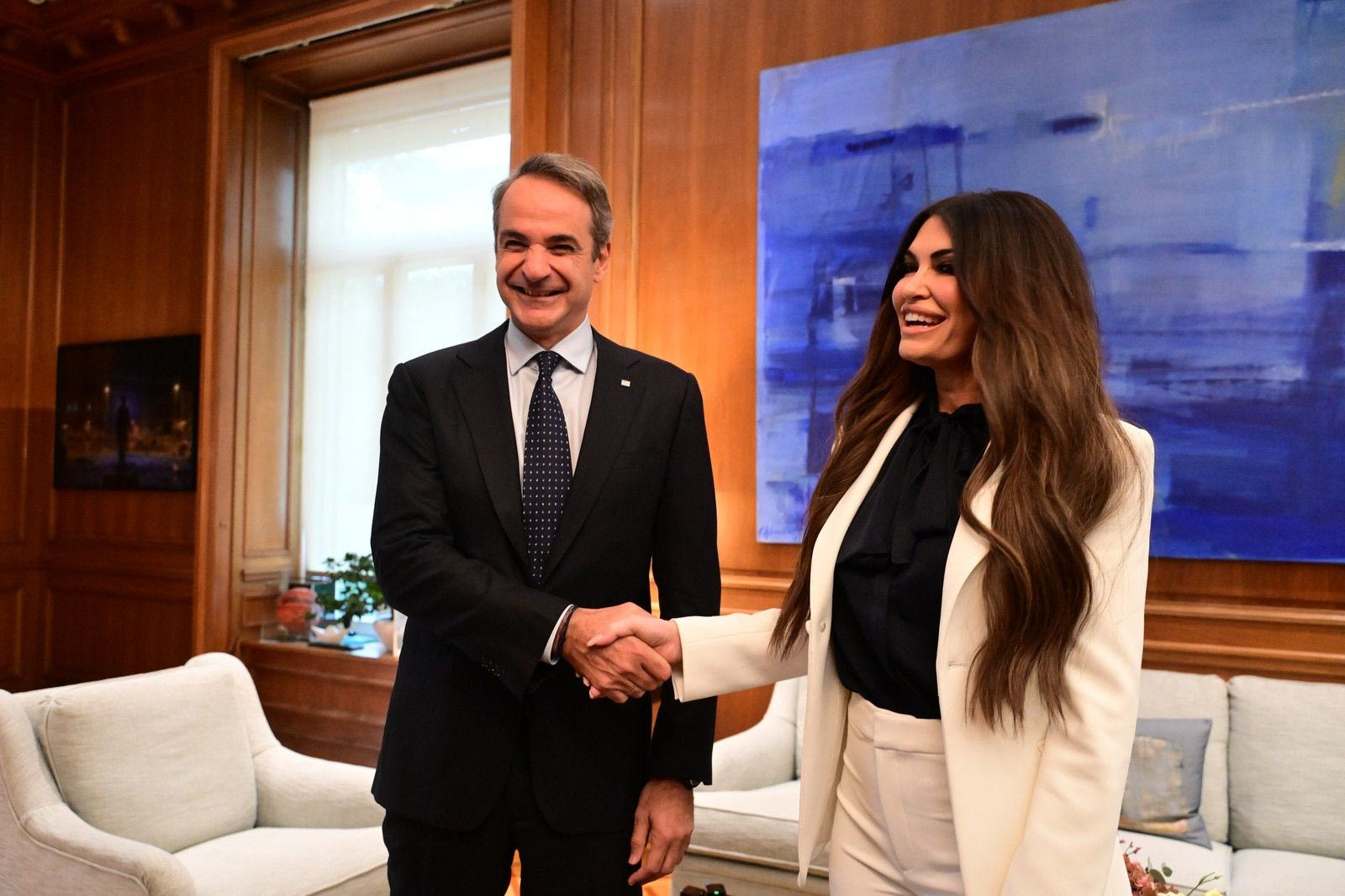 Στο Μέγαρο Μαξίμου η Κίμπερλι Γκίλφοϊλ - Συνάντηση με τον Κυριάκο Μητσοτάκη