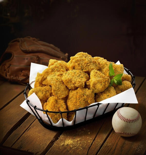 "야구장에선 치맥이지"…bhc, KBO 가을 야구 특수 제대로 봤다