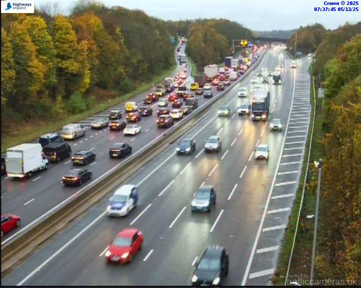 M1 Barnsley: Police describe motorway pile-up which caused traffic ...