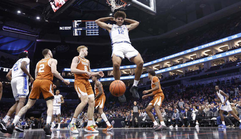 Duke freshman Cam Boozer makes uneven college basketball debut for Blue ...