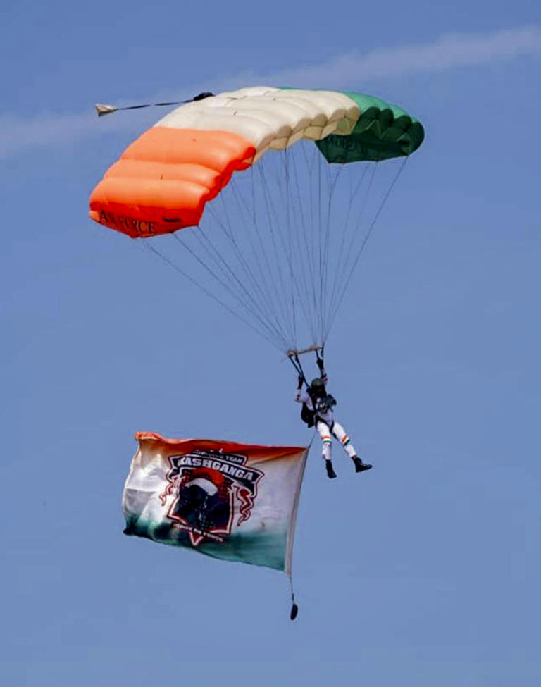 Surya Kiran jets perform spectacular air show in Nava Raipur