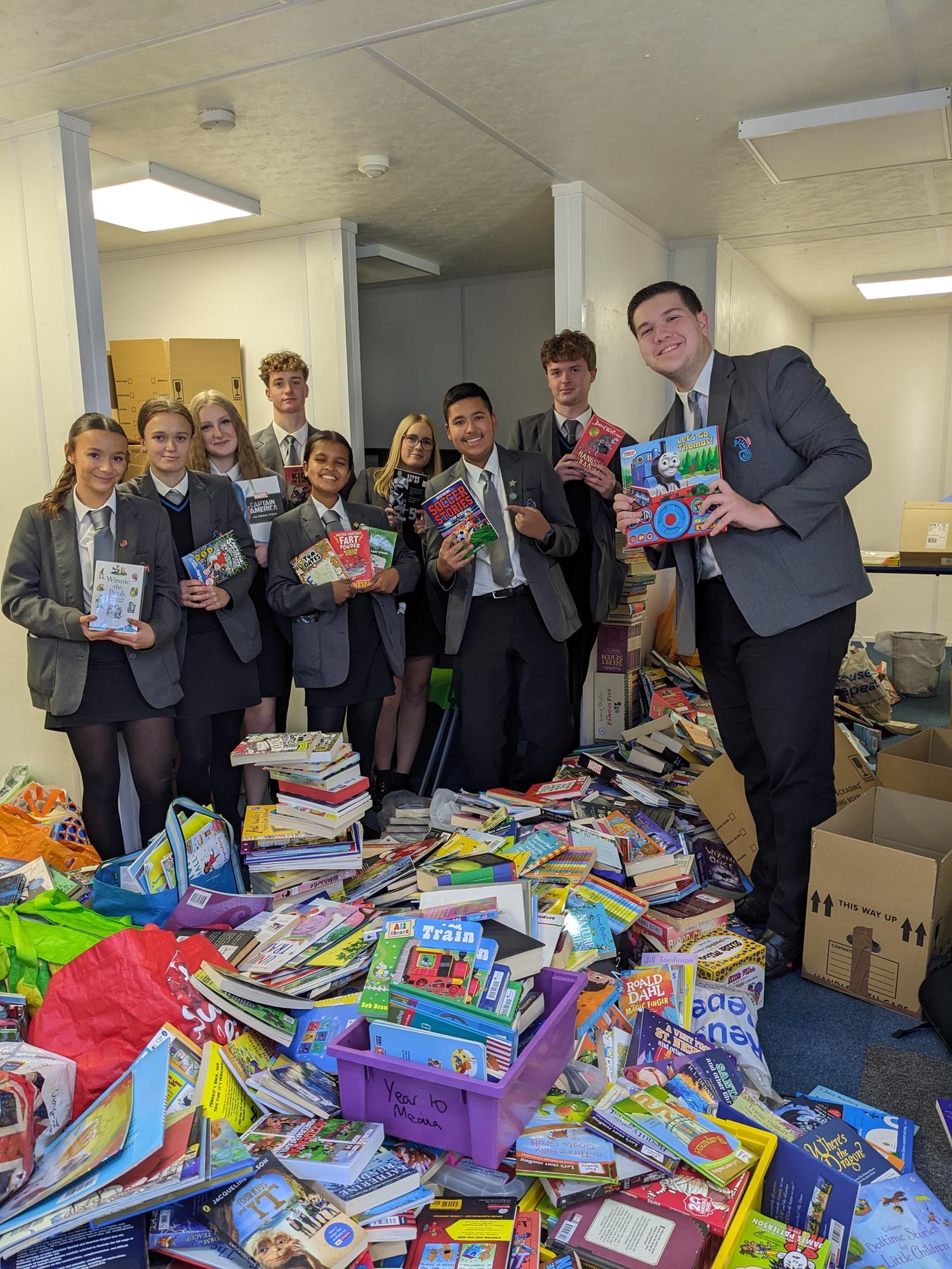 Durrington High School spreads love of reading through the ‘Share a ...