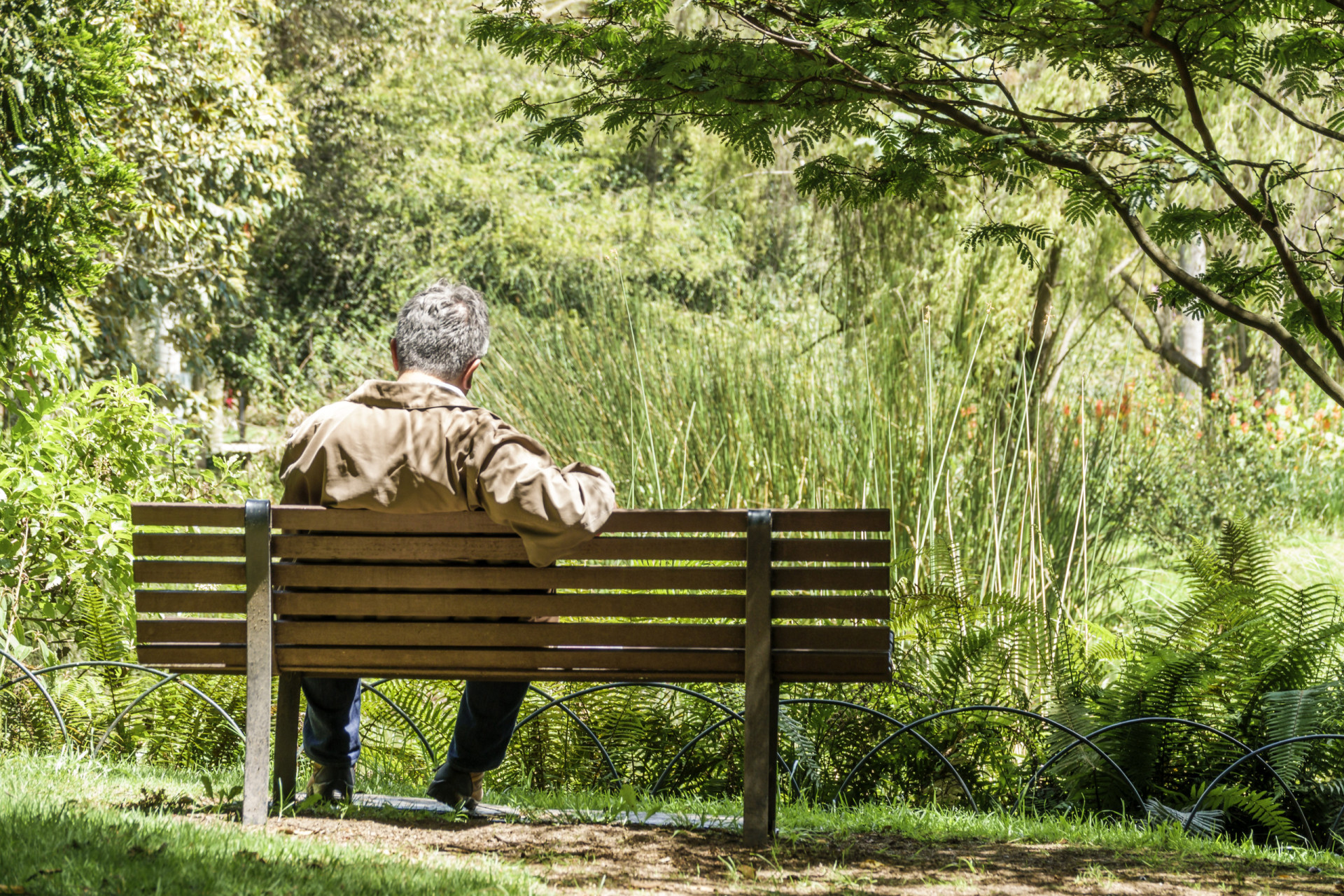 What is the "retirement curse" and how to avoid it