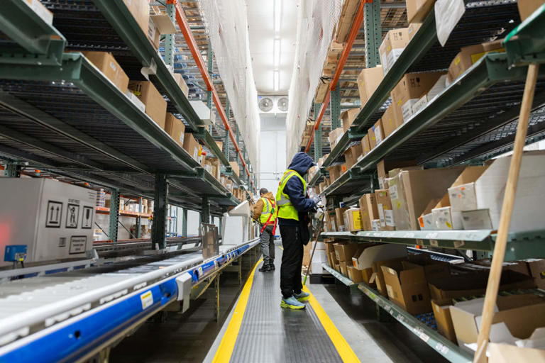 Drug Distributor Cencora to Invest $1 Billion in U.S. Supply Chain