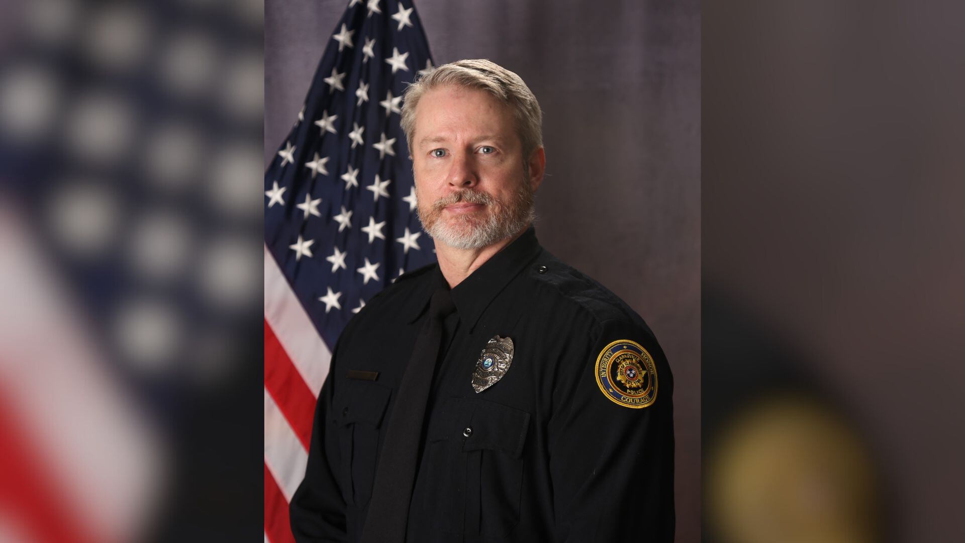 ‘Genuine compassion’: Veteran officer helps elderly resident bury ...