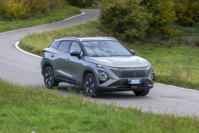 Omoda 5 SHS-H e Jaecoo 5 ICE/EV: il test drive tra le colline toscane