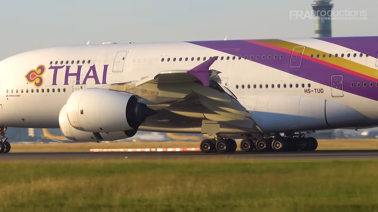 How these pilots turned chaos into perfect precision on the runway