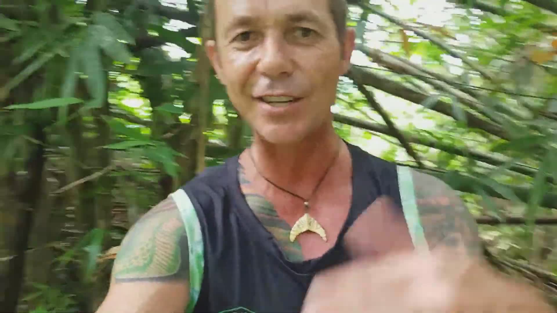 Australian rescues water monitor in Bali