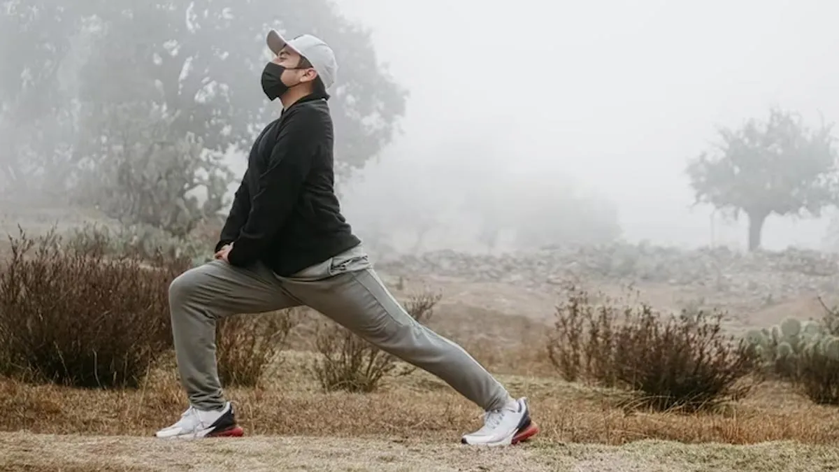 Itchy thighs while walking? A dermatologist explains runner's itch