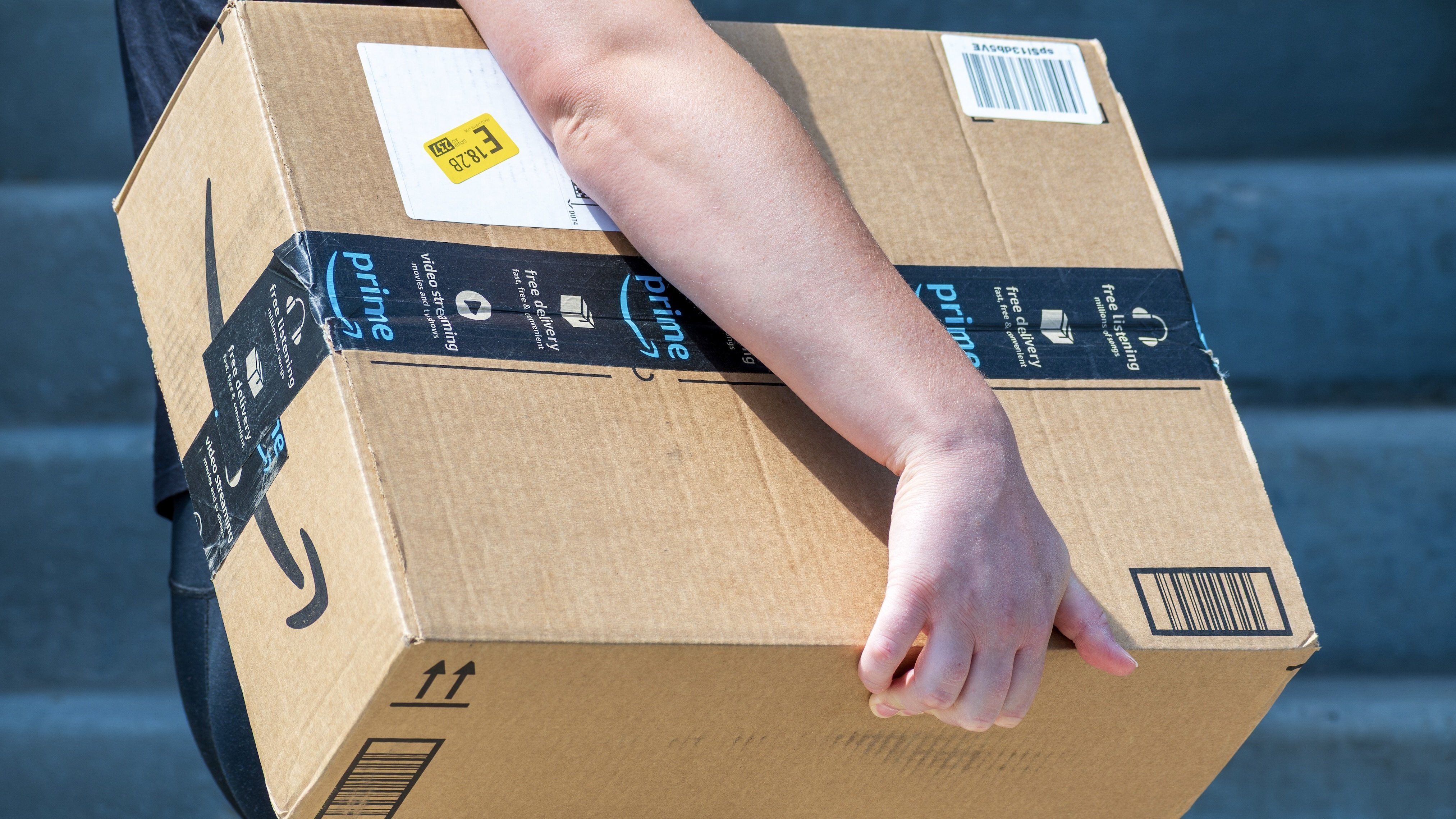 Amazon Sues Perplexity As AI Browser War Escalates