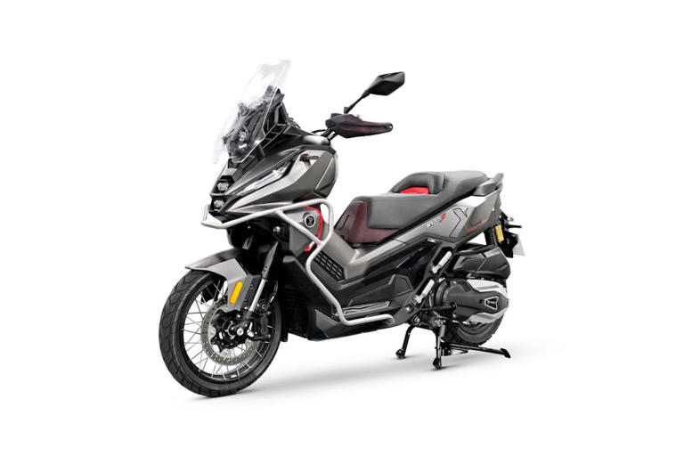 Voge SR450X ADV – Quando la città va stretta