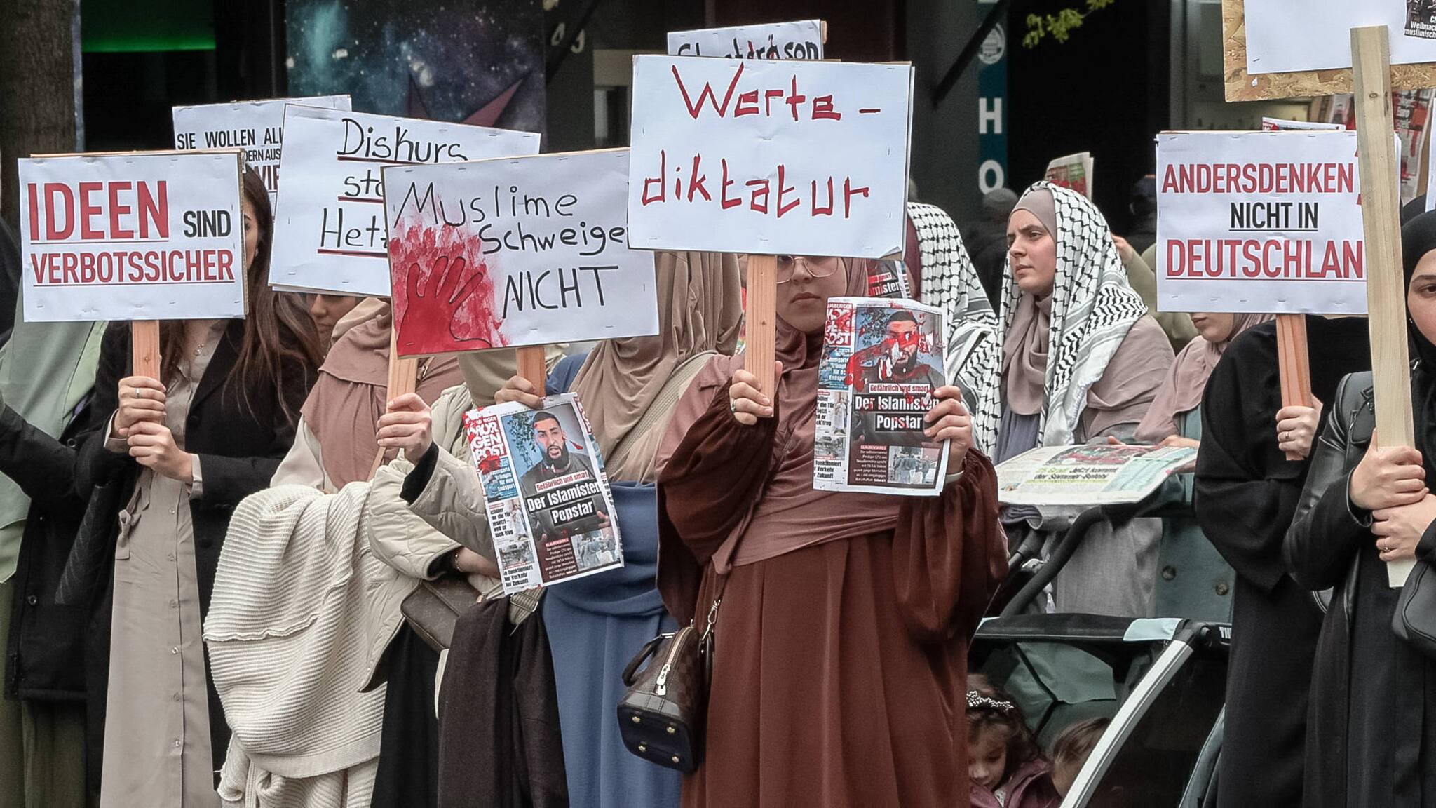 Die Instagram-Islamisten: Wer ist die verbotene Gruppe „Muslim Interaktiv“?