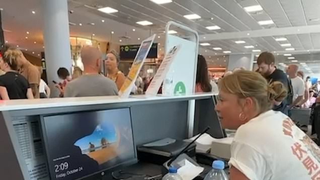Mum seizes control of airport after being fed up of queues ...