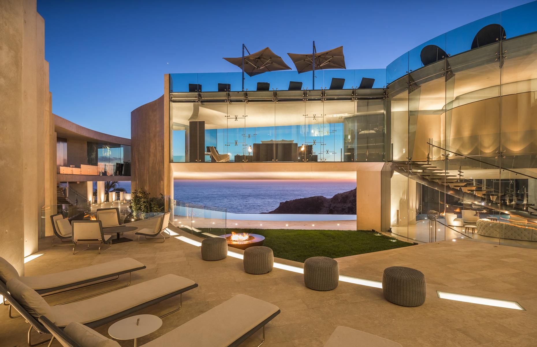 The 7 most unusual millionaire mansions on display