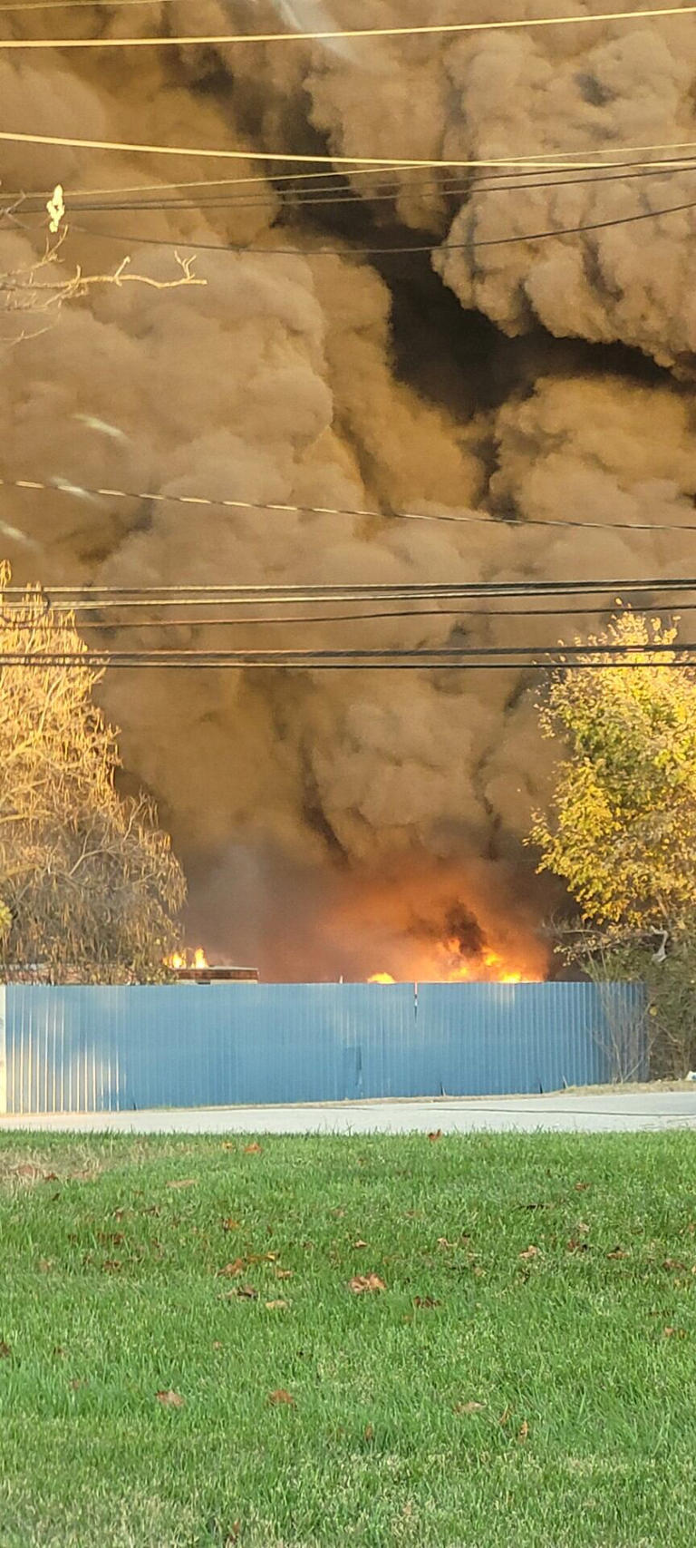 Mayor: 12 dead, 9 missing in UPS plane crash; NTSB says engine ...