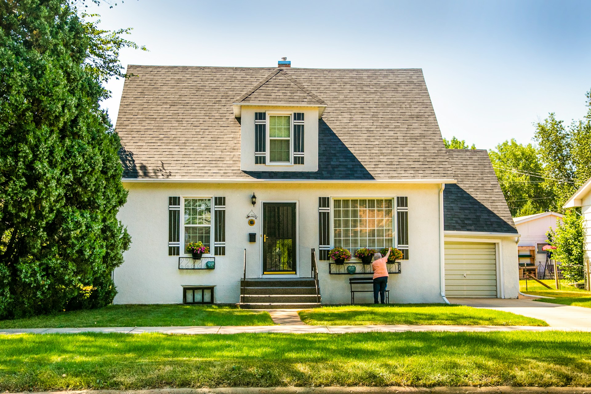 15 things home security experts never do at home