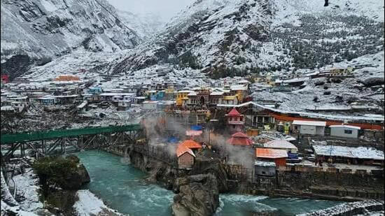Uttarakhand: Kedarnath, Badrinath receive season’s first snowfall; temp ...