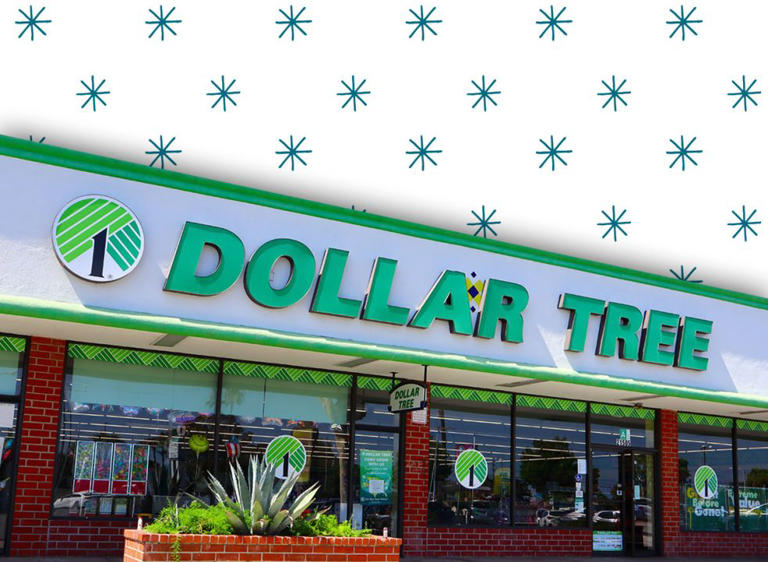 7 Dollar Tree Christmas Deals Flying Off Shelves Right Now