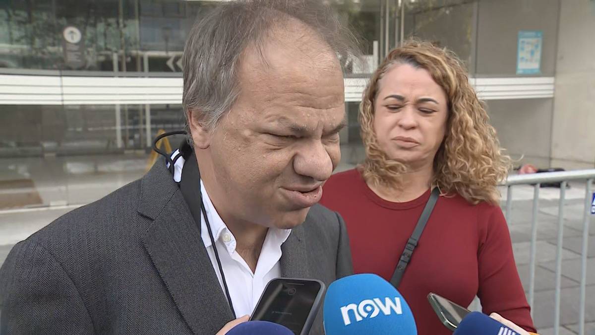 Advogado oficioso de José Sócrates ainda não conseguiu falar com o ...