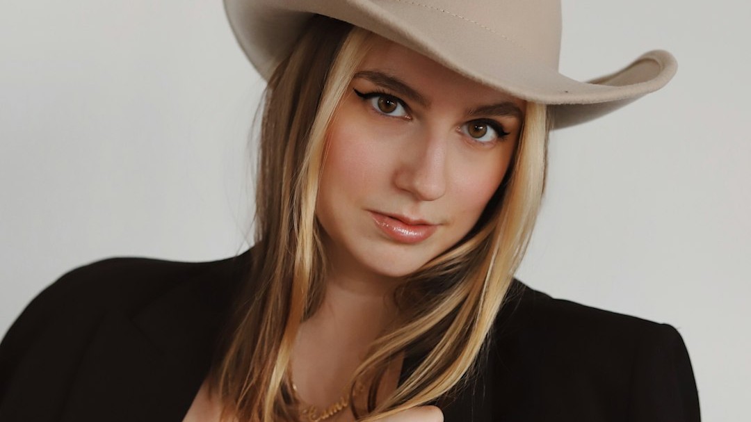 What Plus Size Shoppers Look for in Their Wardrobes Today