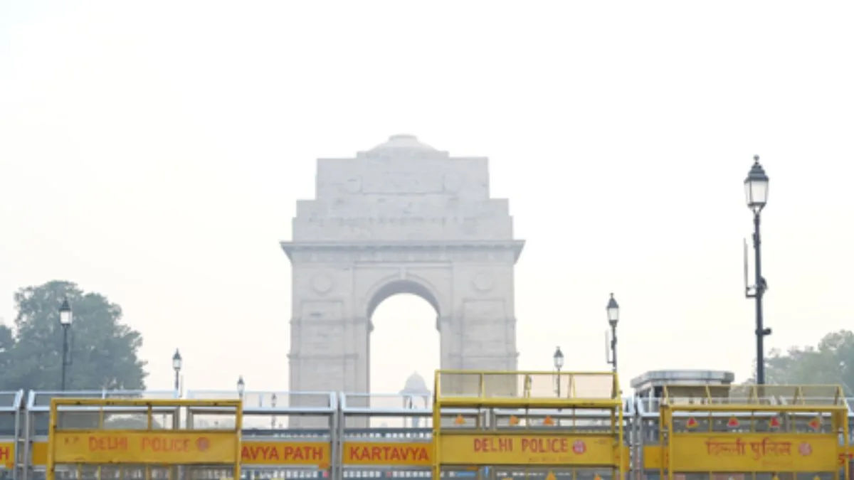 Delhi air worsens as AQI readings remain in 'poor' category