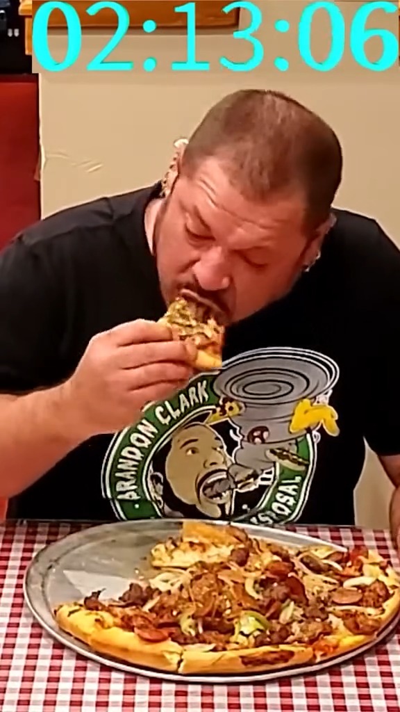 1 Pizza, 1 Man, 10 Minutes: Let's GO
