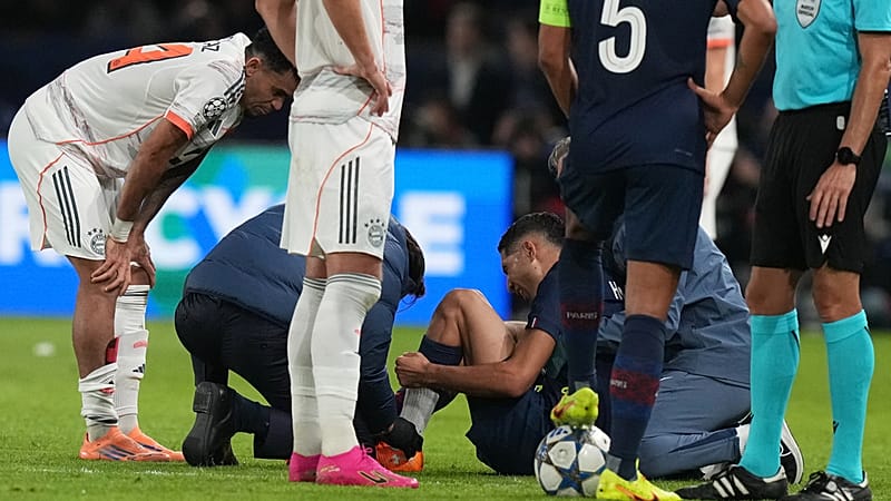 Football : Hakimi blessé, Diaz s'excuse après son tacle appuyé