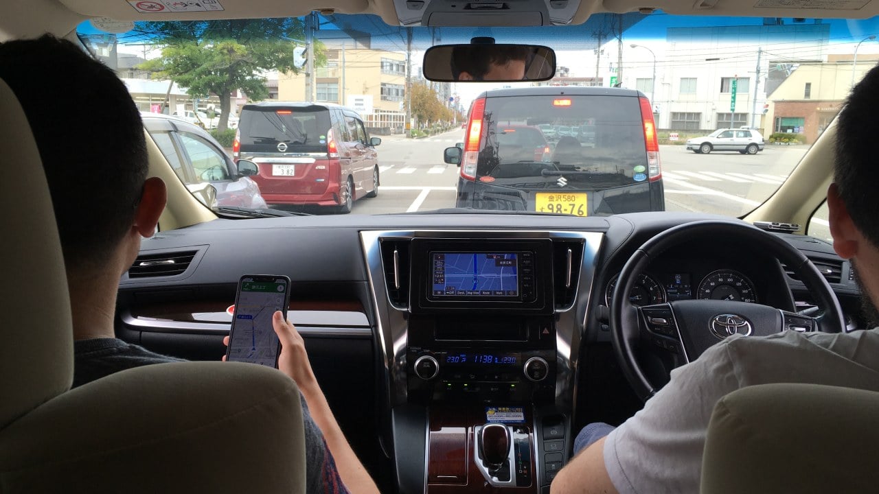 Lo que sentí la primera vez que conduje por la izquierda y el error que ...