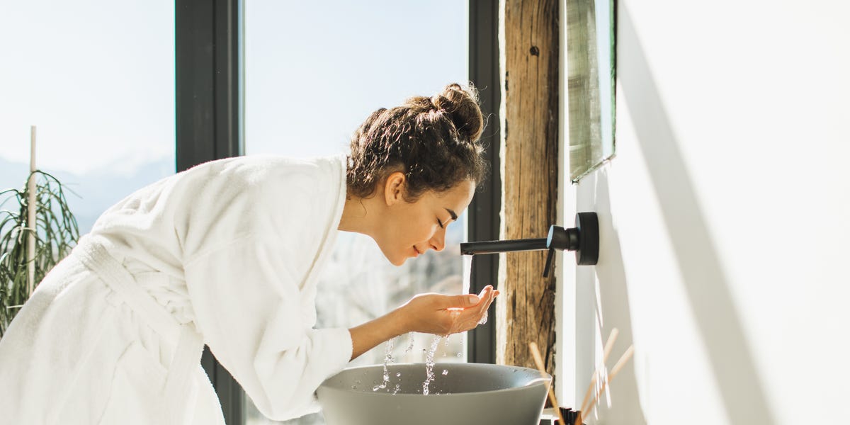 I Splashed My Face With Cold Water Every Day and This Is What It Did to ...