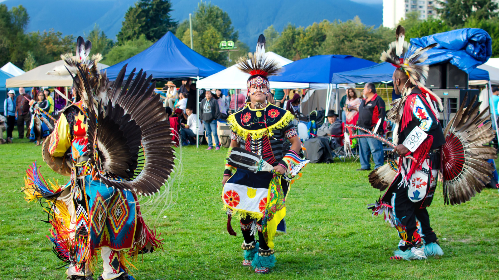 18 Iconic Canadian Festivals That Vanished From the Map