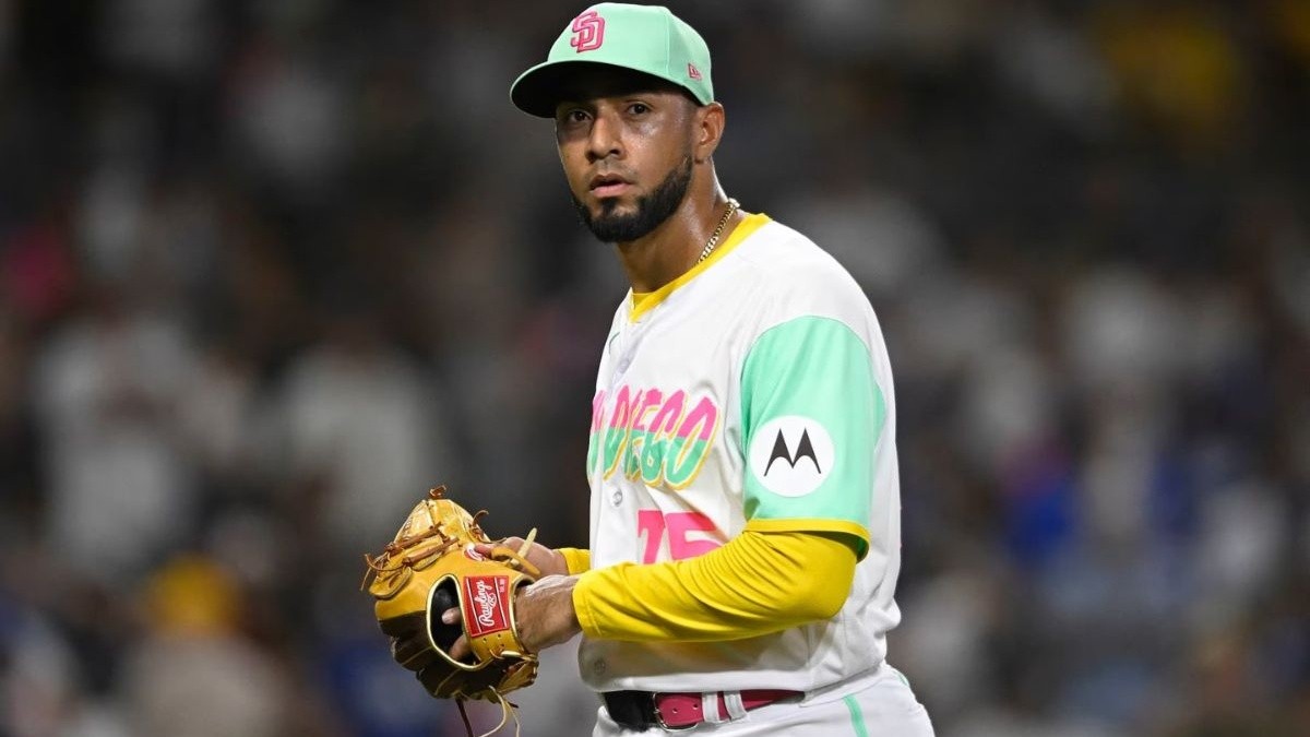 MLB: Robert Suárez to Yankees after opting out of Padres contract?